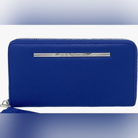 Steve Madden | Bags | Steve Madden Blue Walletwristlet | Poshmark